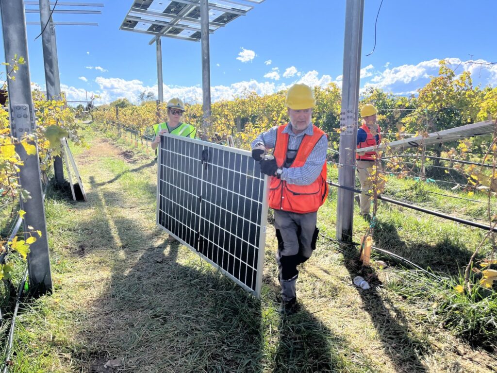 Solar panels go up at Grand Junction vineyard, Colorado’s newest ...